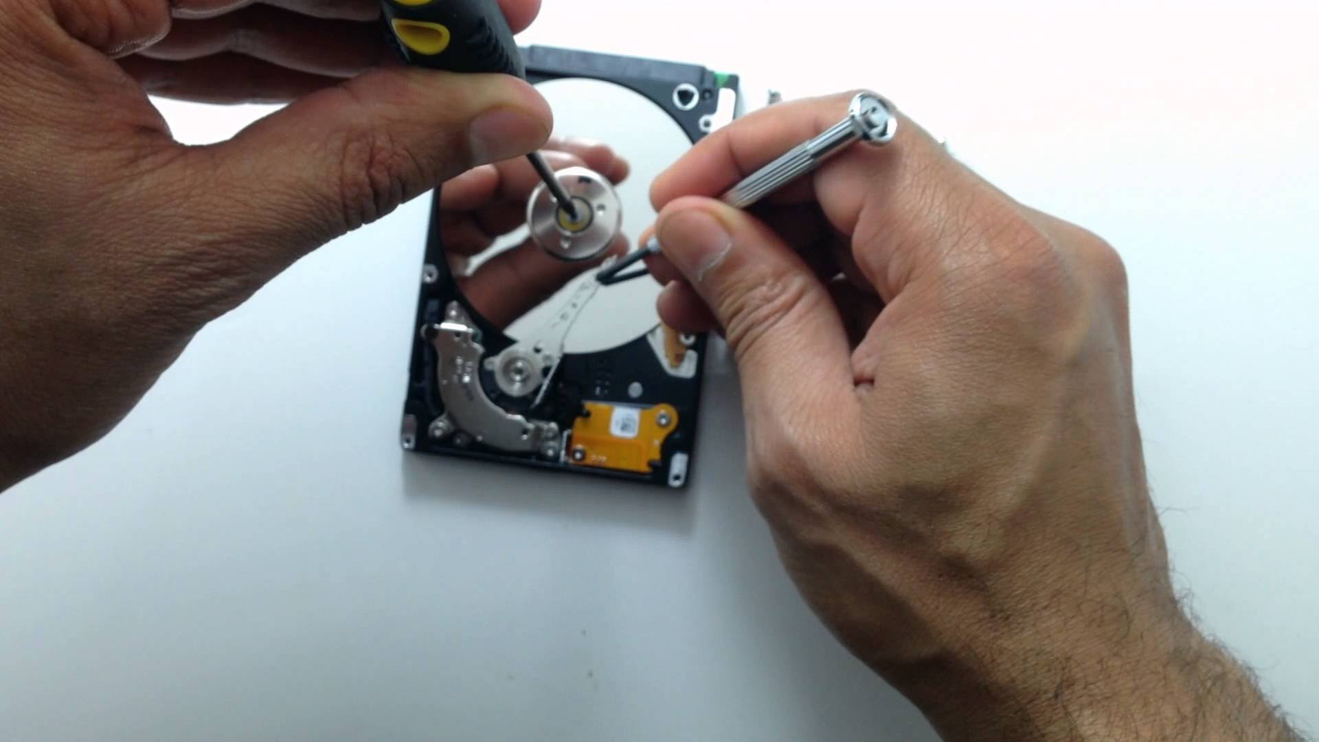 How To Recover Files Data From A Dead Hard Drive